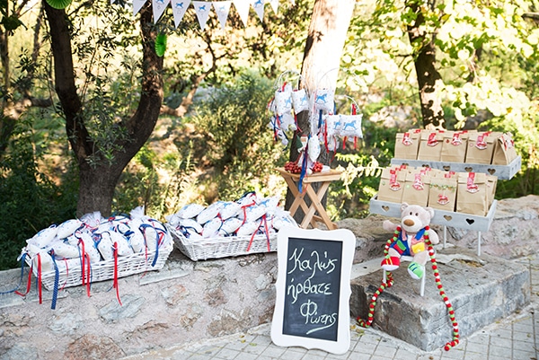 Ιδεες διακοσμησης για βαπτιση τα Χριστουγεννα - EverAfter
