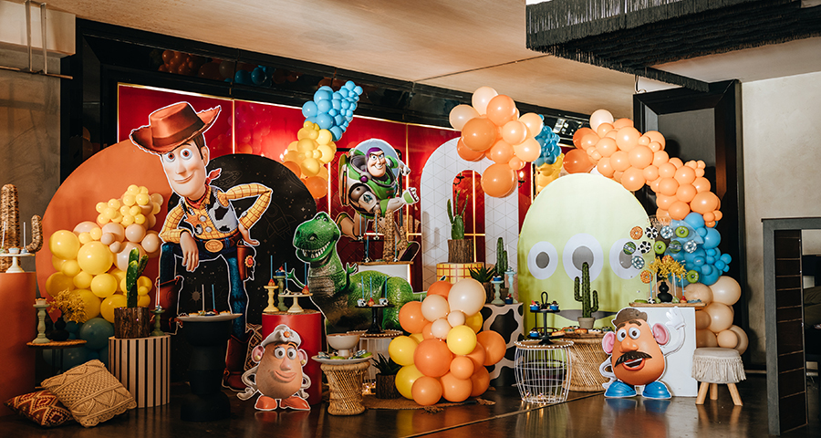 Πρωτότυπες ιδέες διακόσμησης για πάρτι γενεθλίων με θέμα το Toy Story ...